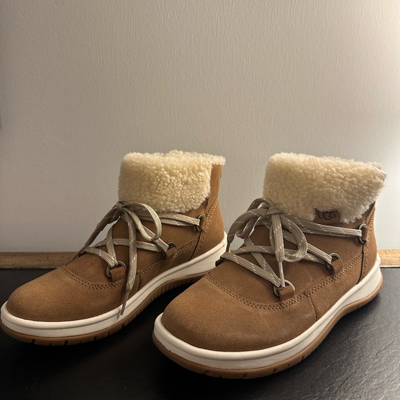 UGG | Shoes | Ugg Lakeside Heritage Lace | Poshmark